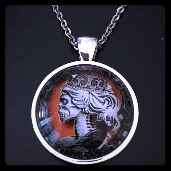 Jeweled Fantasy | Jewelry | Zombie Queen Pendant Nwt | Poshmark